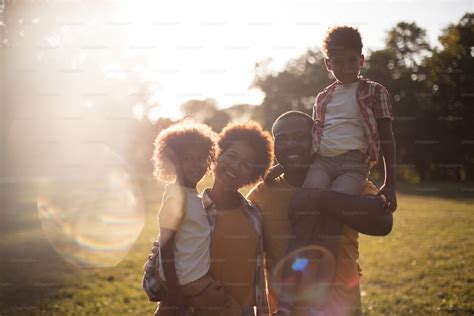La Famille Cest Tout Portrait Dune Famille Afro Américaine Dans La