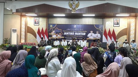 Semaan Al Quran Dan Dzikrul Ghofilin Dalam Rangka Memperingati Hari