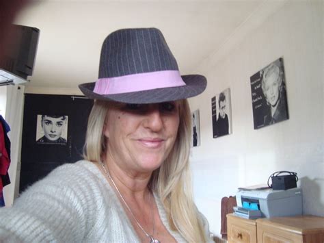 Chrisali22 47 From Derby Is A Local Granny Looking For Casual Sex