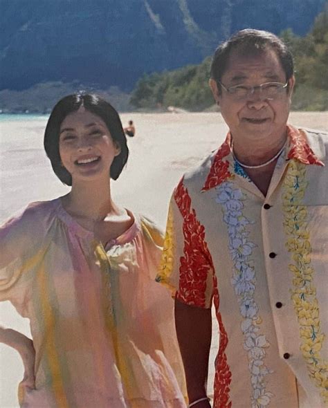 奥田恵梨華さんのインスタグラム写真 奥田恵梨華instagram「チェコ、韓国あとハワイ Praha Seoul いつか忘れたけど2005くらい ハワイは最近（でもないか）です