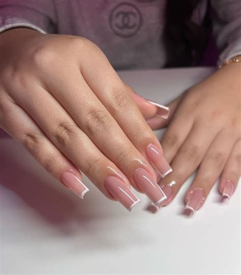 45 Summer French Tip Nails To Inspire You Nail Designs Acrylic Nails