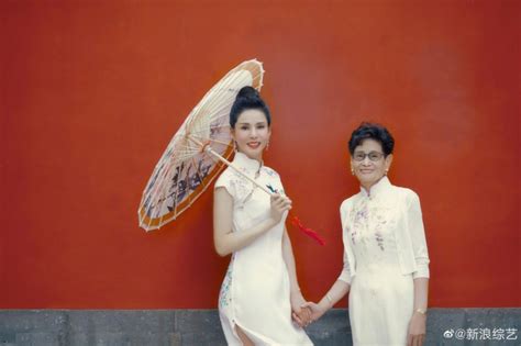 45歲「最美小龍女」！李若彤穿超貼身旗袍解放驚人水蛇腰 精選圖輯 自由電子報istyle時尚美妝頻道