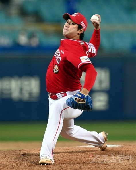‘세이브 1위 서진용 Ssg 김원형 감독 1년 전과 비교해 구속 3㎞ 증가”