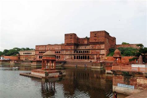 Dholpur Tourist Destination Dausa Tourist Places