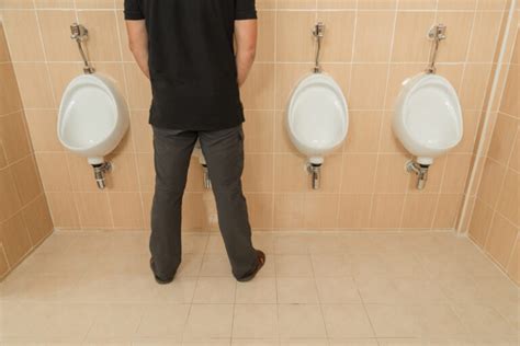 Whats The Best Way For Men To Pee Sitting Or Standing