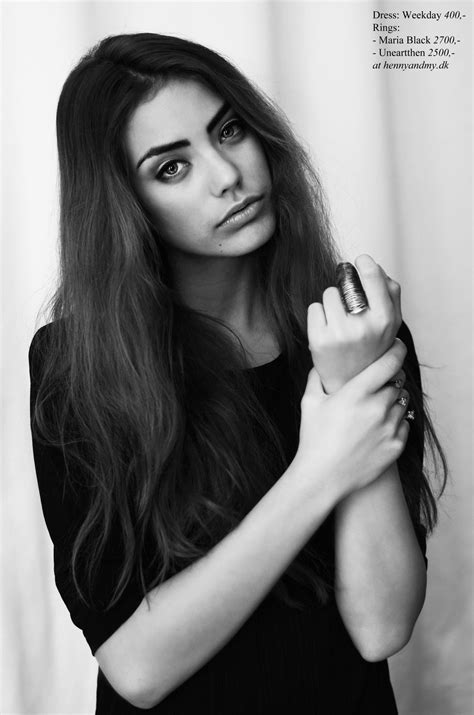 Vanessa Moe Female Portrait Beauty Model