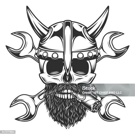 바이킹 두개골 흡연 시가 또는 담배 뿔 헬멧과 건설 빌더 배관 렌치 또는 차체 공장 수리 자동차 및 트럭 정비사 서비스 도구 교차 스패너 빈티지 그림 0명에 대한 스톡 벡터