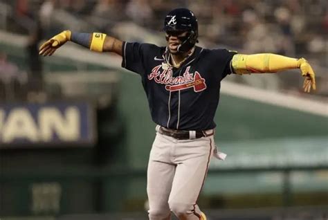 Ronald Acuña Jr gana el Jugador del Año por The Sporting News