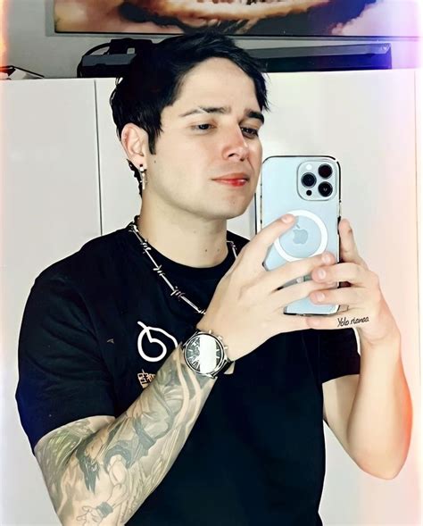 Pin By Gloria On Yolo Aventuras Yolo Aventura Stranger Things Wallpaper