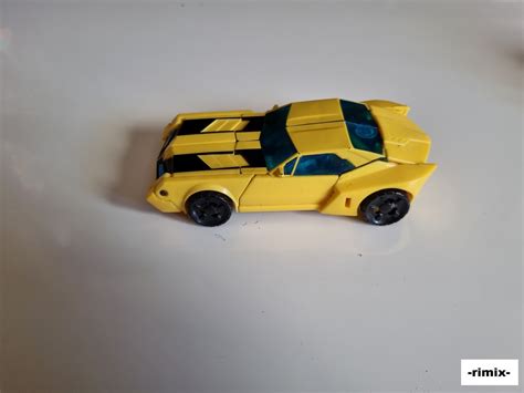 Transformers Warrior Class Bumblebee 75679413