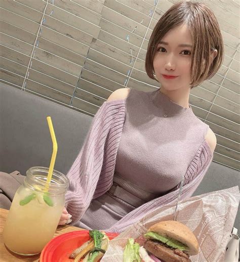 相良ましろさんのインスタグラム写真 相良ましろinstagram「最近オシャレで美味しいカフェ探すのにはまってます♪🍀 心が浄化される