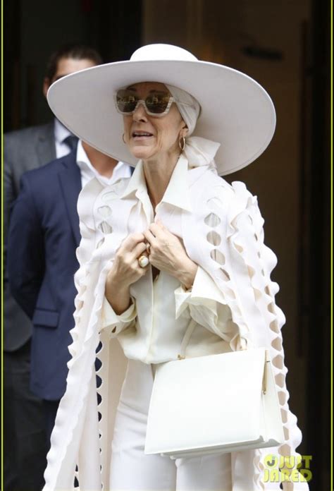 Serious Problems For Celine Dion She Can No Longer Walk And Weighs