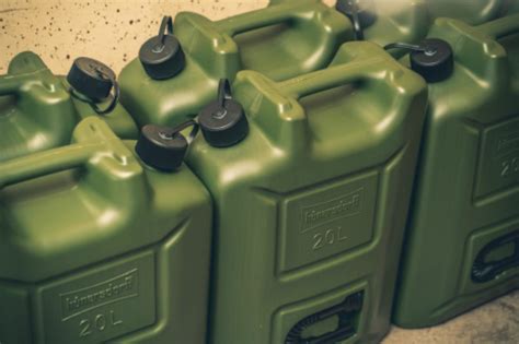 Photo 5 Si La Vente Ponctuelle De Carburants Est Tolérée Pour Les Particuliers Ceux Qui En