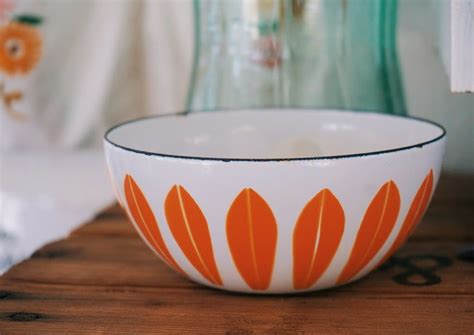 How To Identify Pyrex Patterns While Thrift Shopping A Collectors