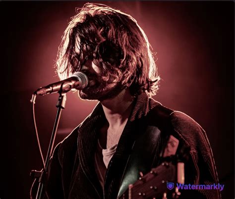 Ara Singer Songwriter Guitarist Amsterdam Soundbetter