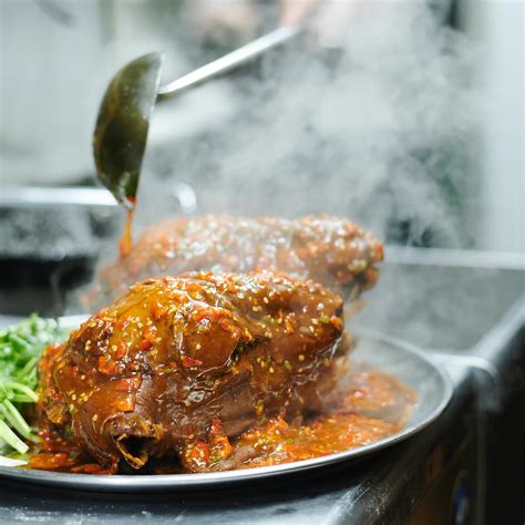 Meets Regional この料理、なんだと思いますか？ 正解は羊の頭です。衝撃的！ Instagram