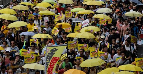 Hong Kong Vuelve A Salir A La Calle Con Una Multitudinaria Marcha Por