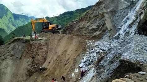 Countrys First Community Based Early Warning System For Landslides Deployed In Darjeeling