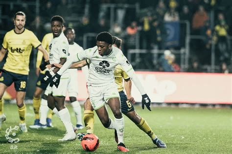 Alan Minda da una asistencia en la derrota de Círculo Brujas ante Union