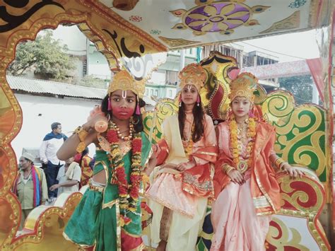 शिवरीनारायण नगर में श्री राम जानकी जी की भव्य शोभायात्रा केवट समाज के