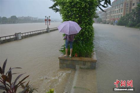 台风电母携暴雨袭琼 海南临高文澜江洪水漫堤 中国扶贫在线 国家扶贫门户