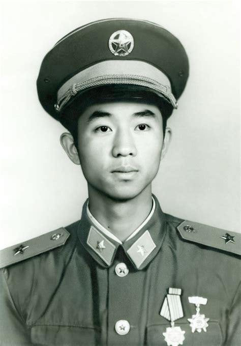 军人军装老照片，去网纹，原样修复 搜狐大视野 搜狐新闻
