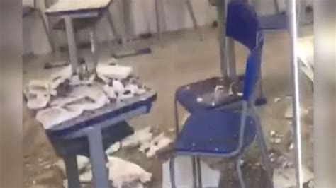 Teto De Escola Estadual Desaba E Deixa Três Estudantes Feridos