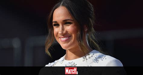 Meghan Markle A T Elle Caché Un Micro Sous Sa Robe Lors De Son Bain De