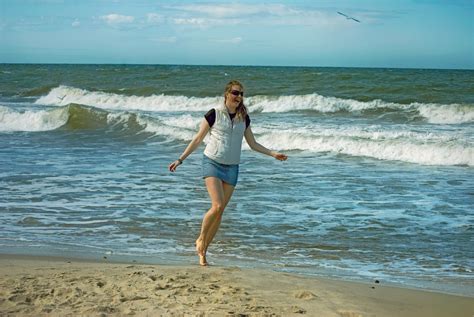 Ольга шелест в купальнике на пляже 90 фото