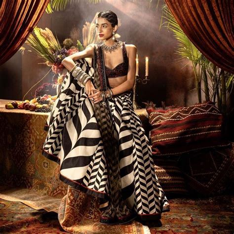Alma Fall Winter Couture Collection