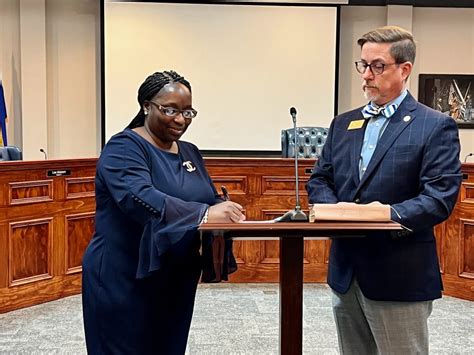 New Monroe City Council Members Sworn In And Ready To Begin The Citys
