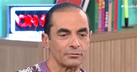 Αλέκος Συσσοβίτης Συγκινεί για την μητέρα του Την πήραν 9 χρονών
