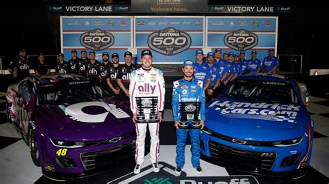 Daytona 500 Pole Qualifying Odds Hendrick Motorsports Tops The Board