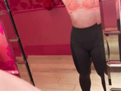 Videos Tagged With Fitting Room Sex
