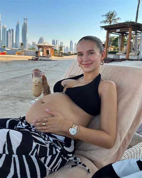 Pregnant Molly Mae Hague Cries In Agony And Nearly Calls 999 After