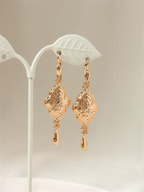 Серьги Красота Эсмеральды Г5 цена 310 руб в интернет магазине бижутерии «Дубайское золото