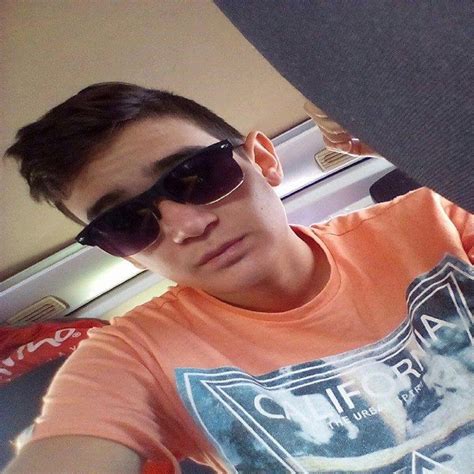 Biodata Ayie Elham Floor 88 Lawrenceterangel