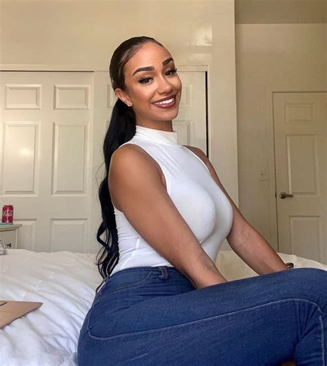 Épinglé Par I Am Legend Sur Hey Mommy Femme Belles Femmes