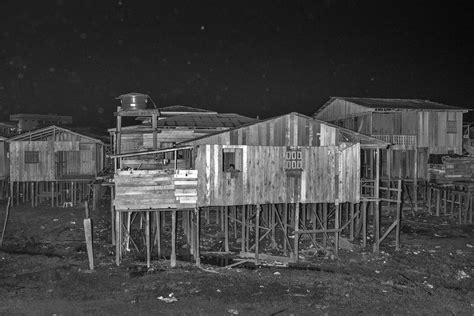 Tommaso Protti – Terra Vermelha – AMERICAN SUBURB X