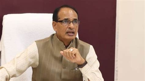 Ladli Behna Yojana सीएम शिवराज ने कहा लाड़ली बहना योजना के लिए मिशन मोड में काम करें अधिकारी