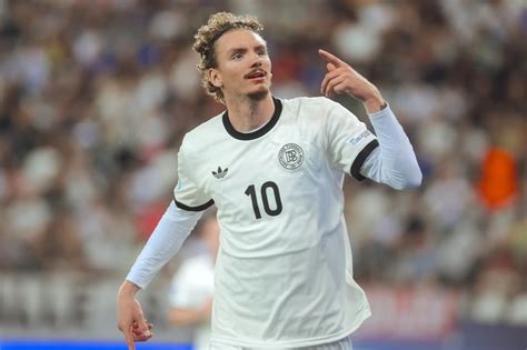 Fc Bayern Kommt Nick Woltemade Von Stuttgart Im Tausch Für Paul Wanner