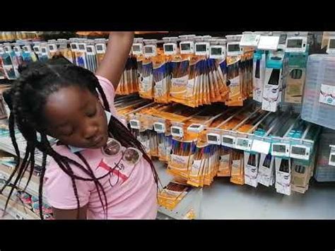 CHASSE AUX FOURNITURES SCOLAIRES 2021 Fourniture Scolaire Scolaire Fourniture