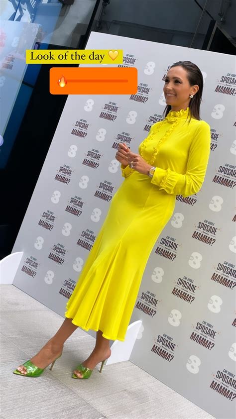 Caterina Balivo S Feet