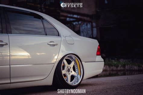 2001 Lexus Ls430 With 19x10 30 Wald Streifen And 23540r19 Goodyear