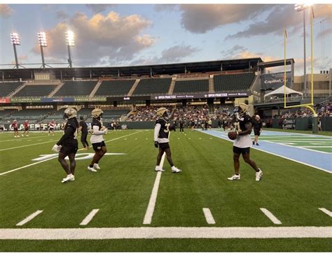Saints Greeted By Large Crowd During First Open Practice At Yulman