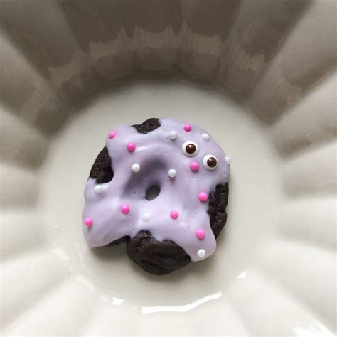 ハロウィン アイシングクッキーのおばけ マグネットブローチ その他ファッション ぺたごりら 通販｜creemaクリーマ