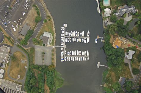 Greenwich Boat And Yacht Club In Greenwich Ct United States Marina
