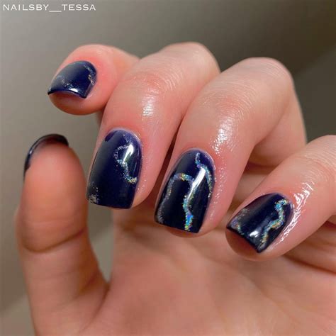 Tessa Boury On Instagram Holo Swirls 📀🌀 I Just Uploaded This Tutorial