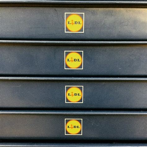 Lidl Supermarket In Feltham