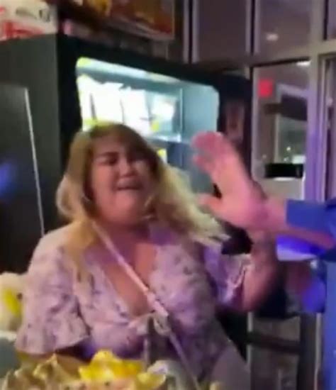 Female Security Guard Fights Drunk Patrons In Dallas Texas R